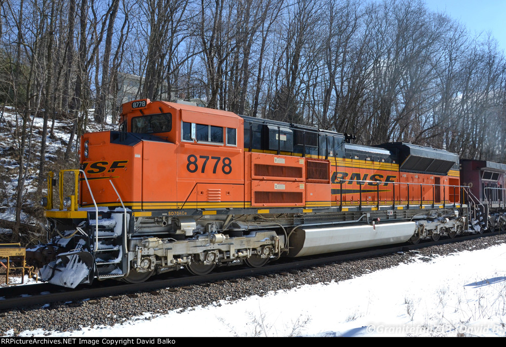 BNSF 8778